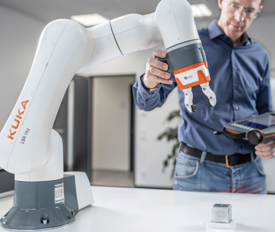 Časopis Industrija :: KUKA OTVARA SVOJ NOV BRANCH OFFICE U SRBIJI